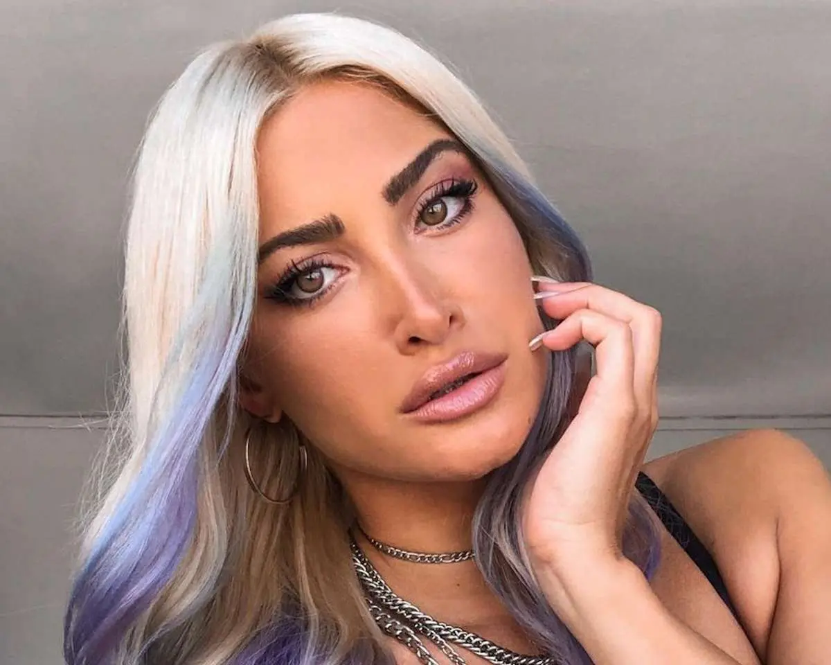 Ioanna Touni Biography: Age, Partner, Net Worth, Height, Child ...