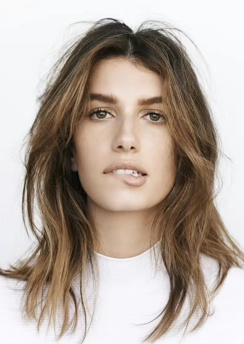 Rene Russo's daughter, Rose Gilroy Biography: Parents, Age, Net Worth ...