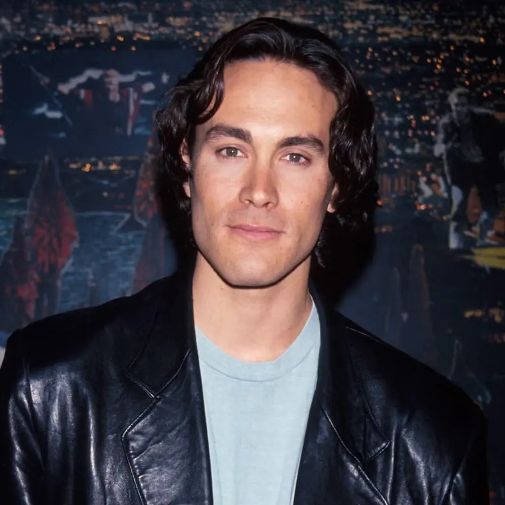 Bruce Lee's Son, Brandon Lee Biography: Age, Height, Mother, Girlfriend ...
