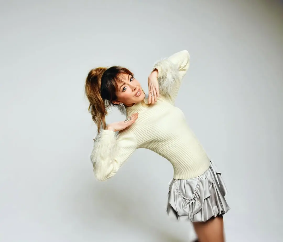 Lindsey Stirling Biography: Husband, Net Worth, Age, Songs, Children ...