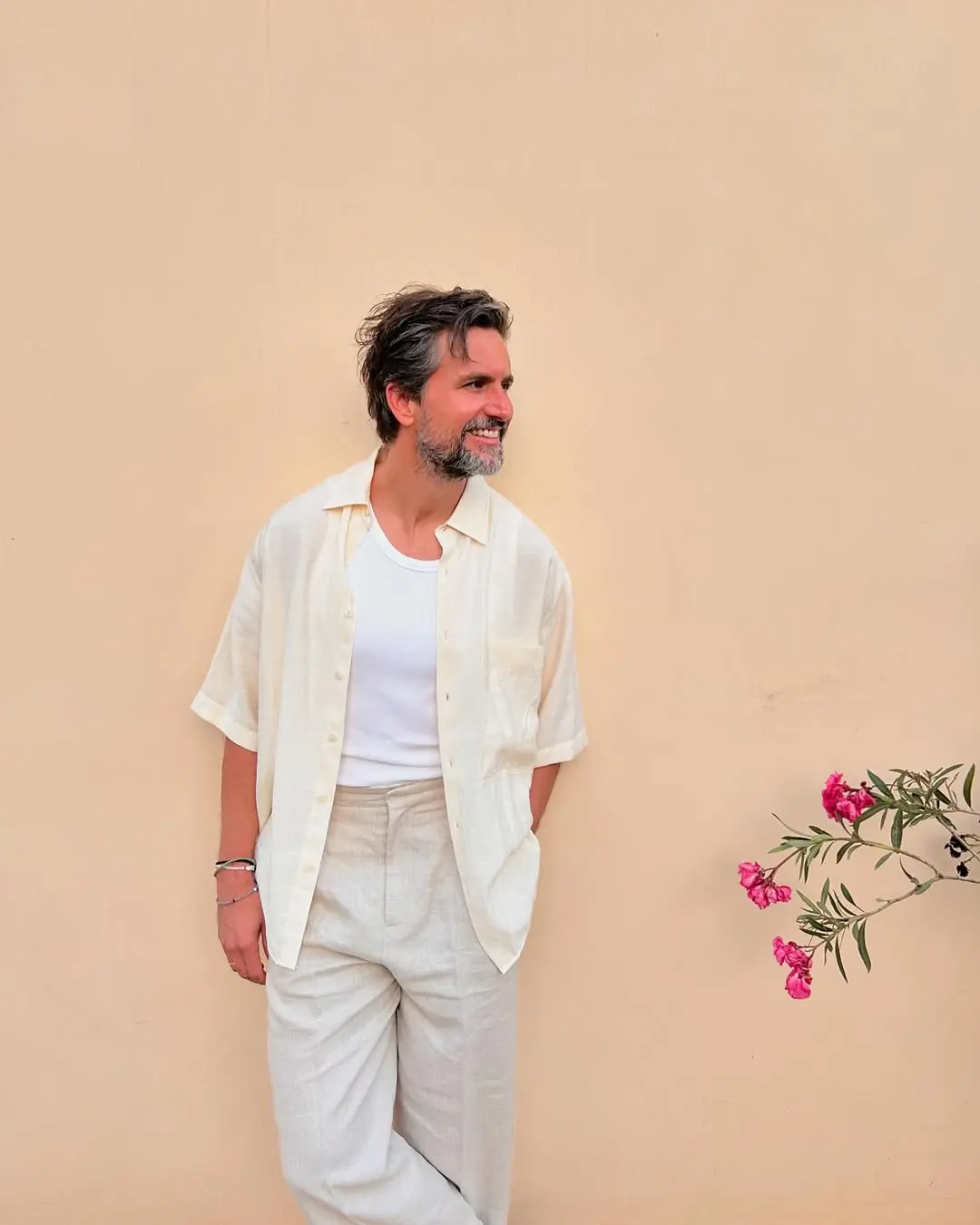 Tom Beck (actor) Biography: Net Worth, Height, Parents, Age, Wife ...