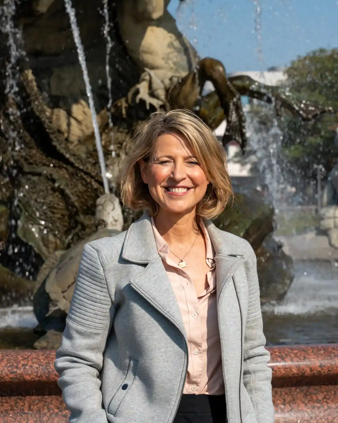 Samantha Brown Biography: Age, Net Worth, Height, Parents, Siblings, Kids, Husband, Movies ...