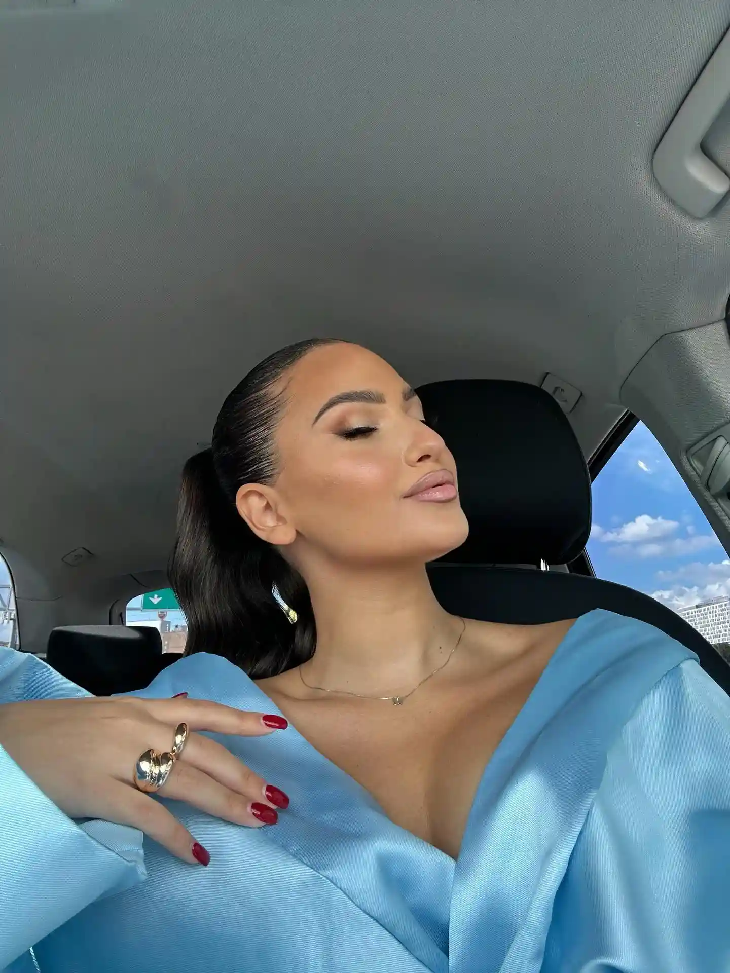 Va Vana Biography: Age, Net Worth, Height, Parents, Siblings, YouTube ...