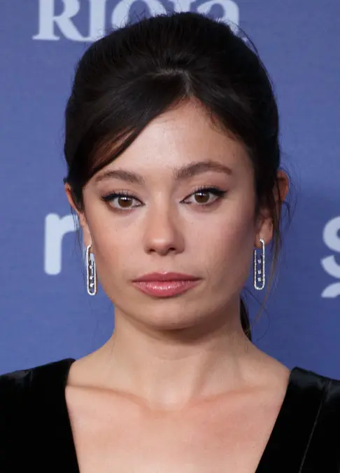 Anna Castillo Biography: Age, Sister, Height, Ethnicity, Parents ...