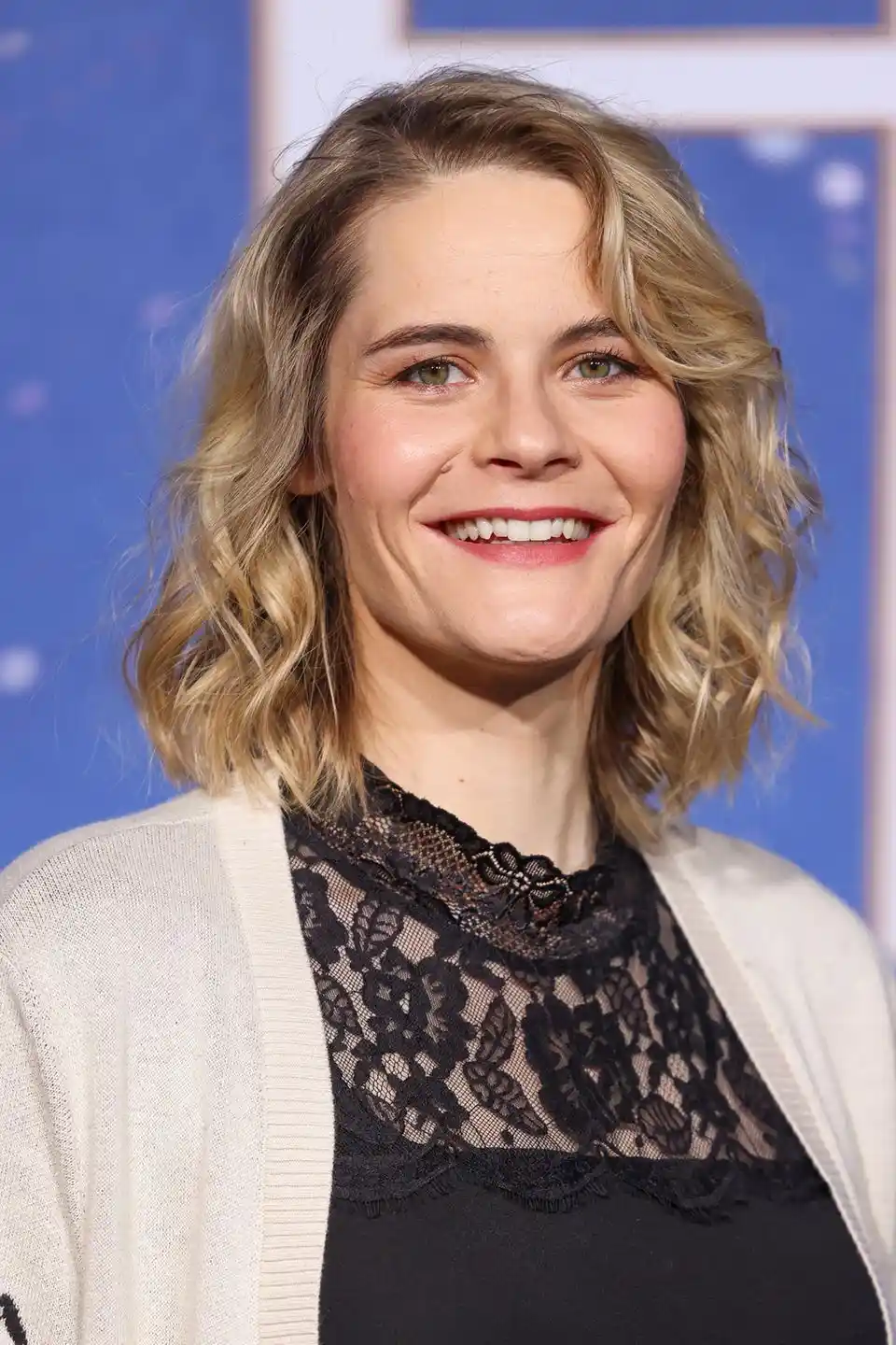 Hazel Brugger Biography: TV Shows, Husband, Height, Net Worth, Age ...