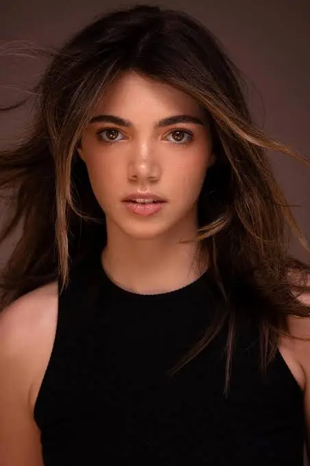 Alisha Newton Biography: Age, Fiancé, Net Worth, Height, Career, Films ...