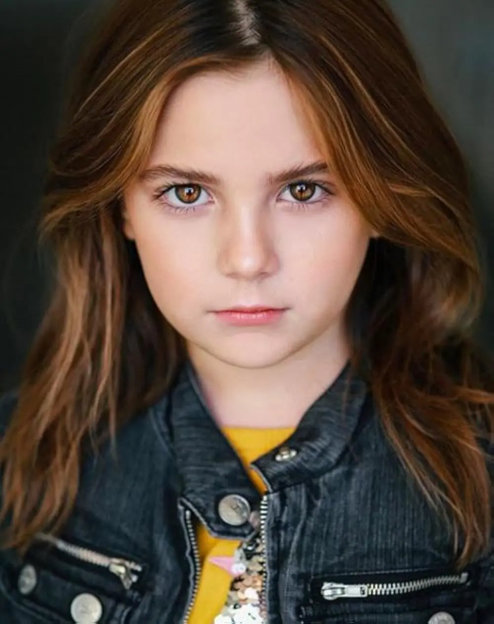 Lexi Rabe Biography: Net Worth, Age, Movies, Siblings, TV Shows ...