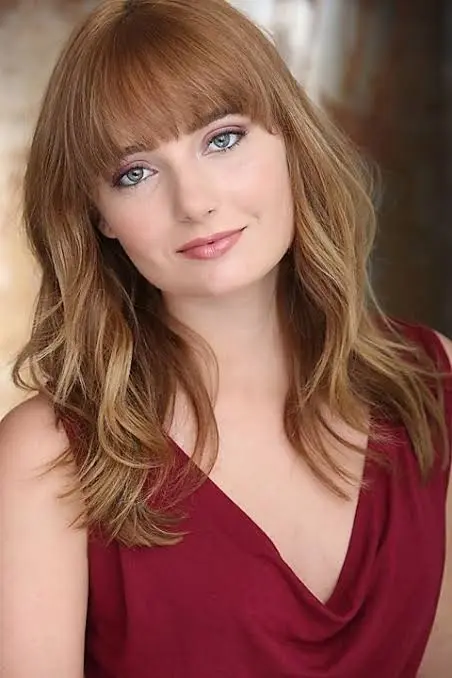 Christina Robinson Biography: Age, Net Worth, Height, Parents, Twin ...