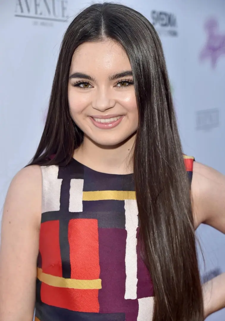 Landry Bender Biography: Parents, Movies, Religion, Age, Boyfriend, Net ...
