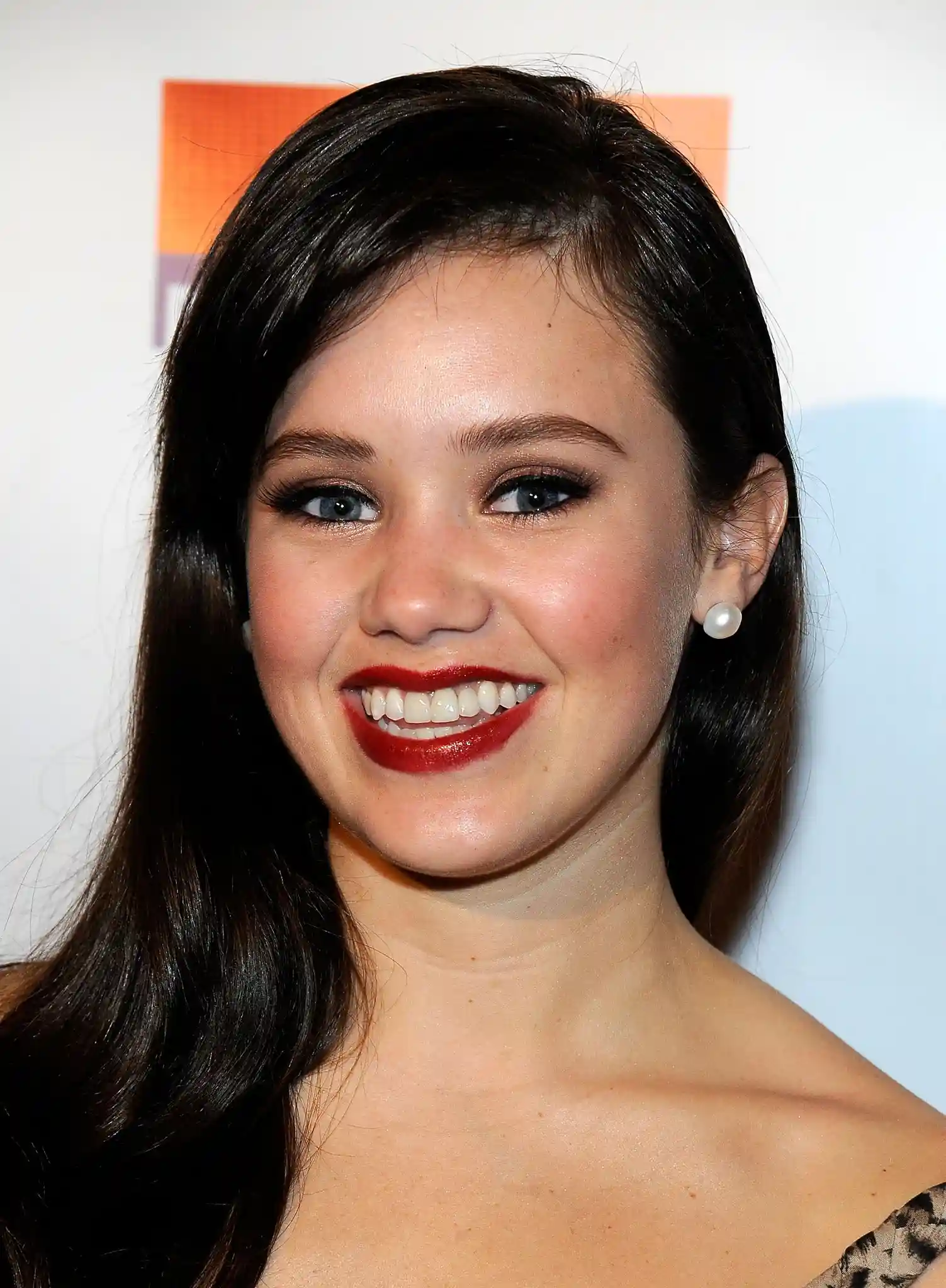 Allie Bertram Biography: Husband, Age, Career, Height, Net Worth ...