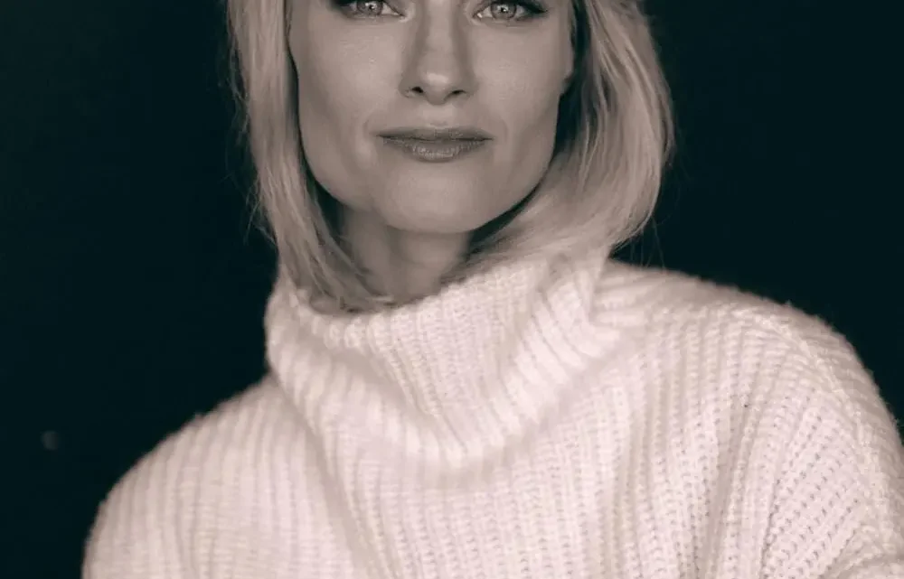 Jessica Madsen Biography: Age, Movies, Net Worth, Partner, Height ...