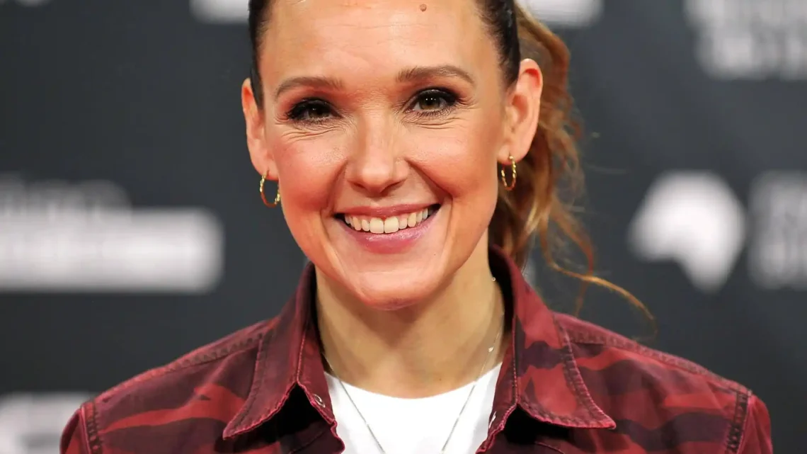 Carolin Kebekus Biography: Child, Age, Height, Net Worth, Career ...