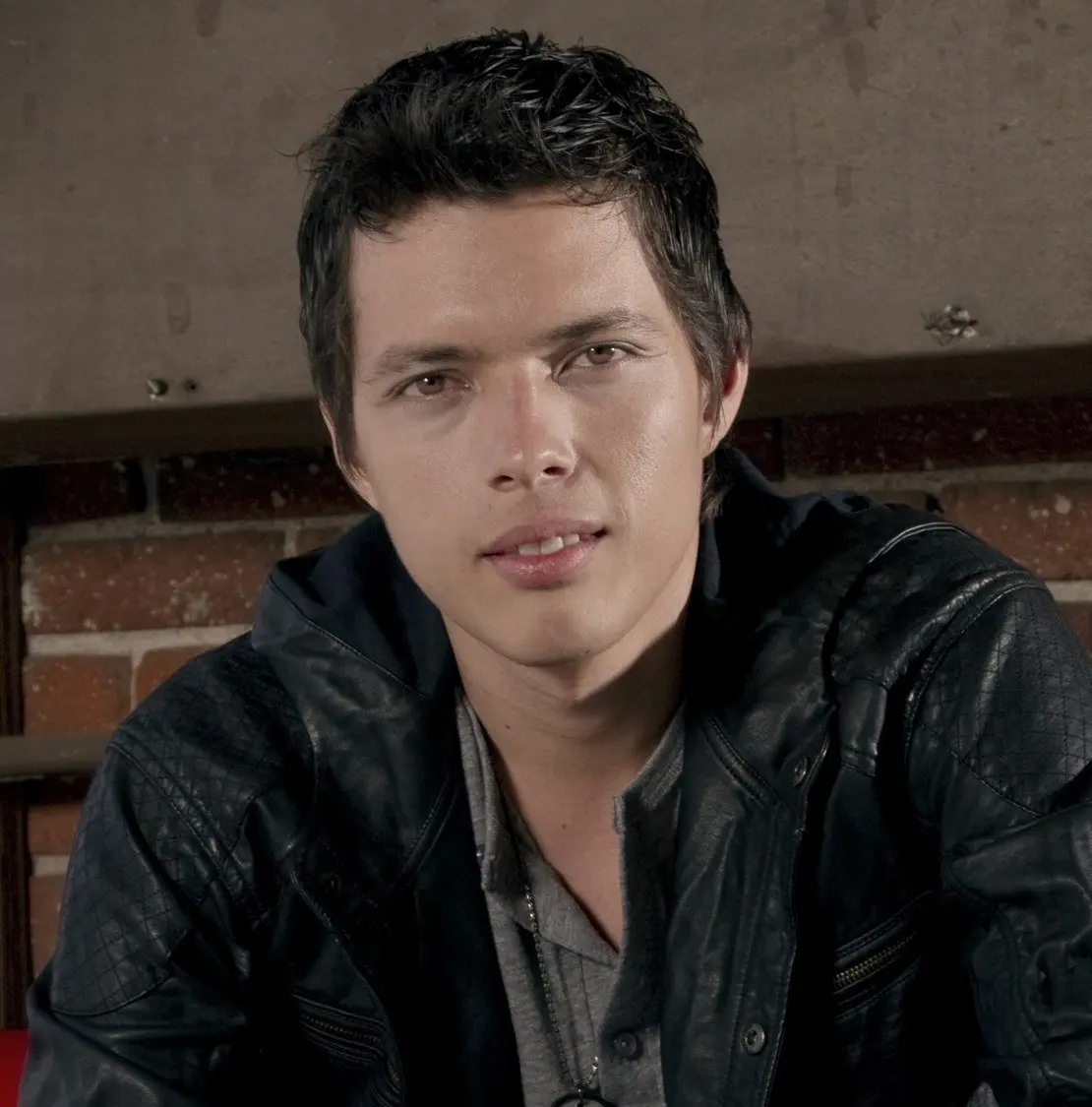 Reinaldo Álvarez Biography: Wife, Songs, Age, Net Worth, Ethnicity ...