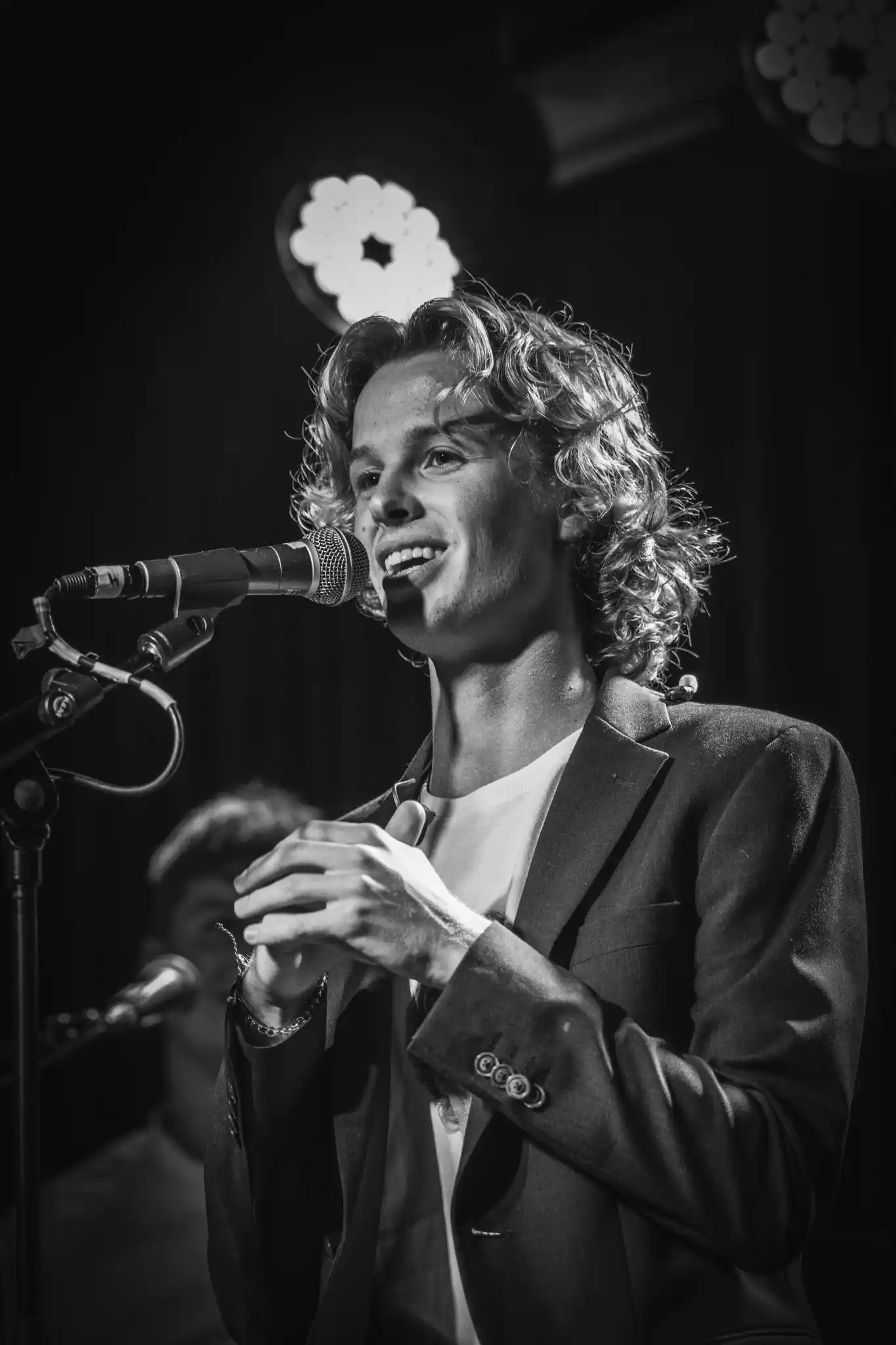 Isak Danielson Biography: Songs, Age, Parents, Instagram, Net Worth ...