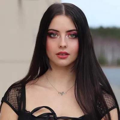 Julia Burch Biography: Instagram, Net Worth, Age, Height, Ethnicity ...