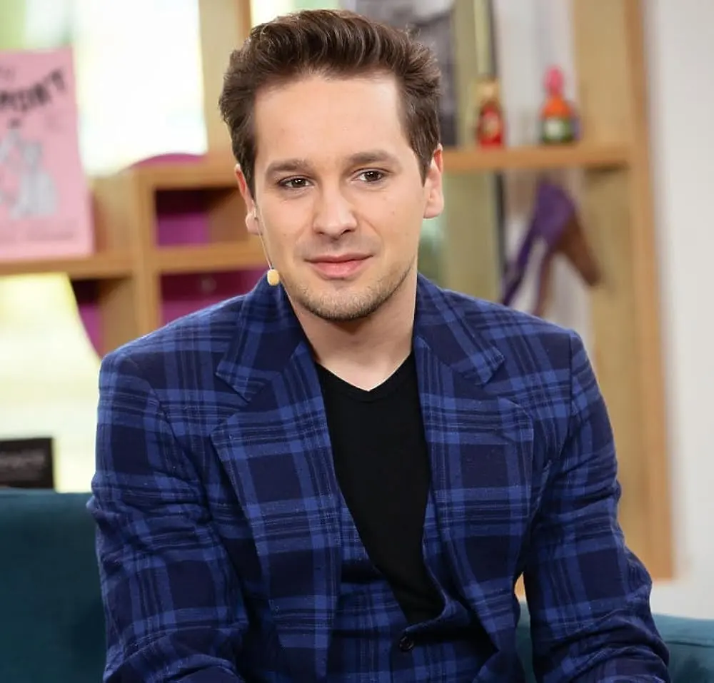 Krzysztof Zalewski Biography: Height, Songs, Net Worth, Ethnicity ...