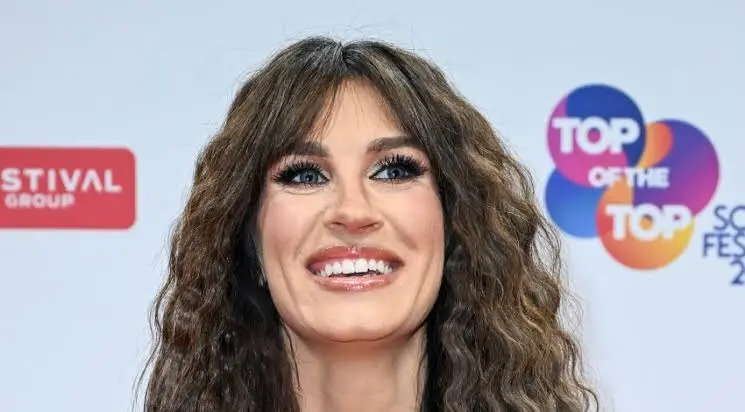 Sylwia Grzeszczak Biography: Albums, Ethnicity, Awards, Children, Net ...