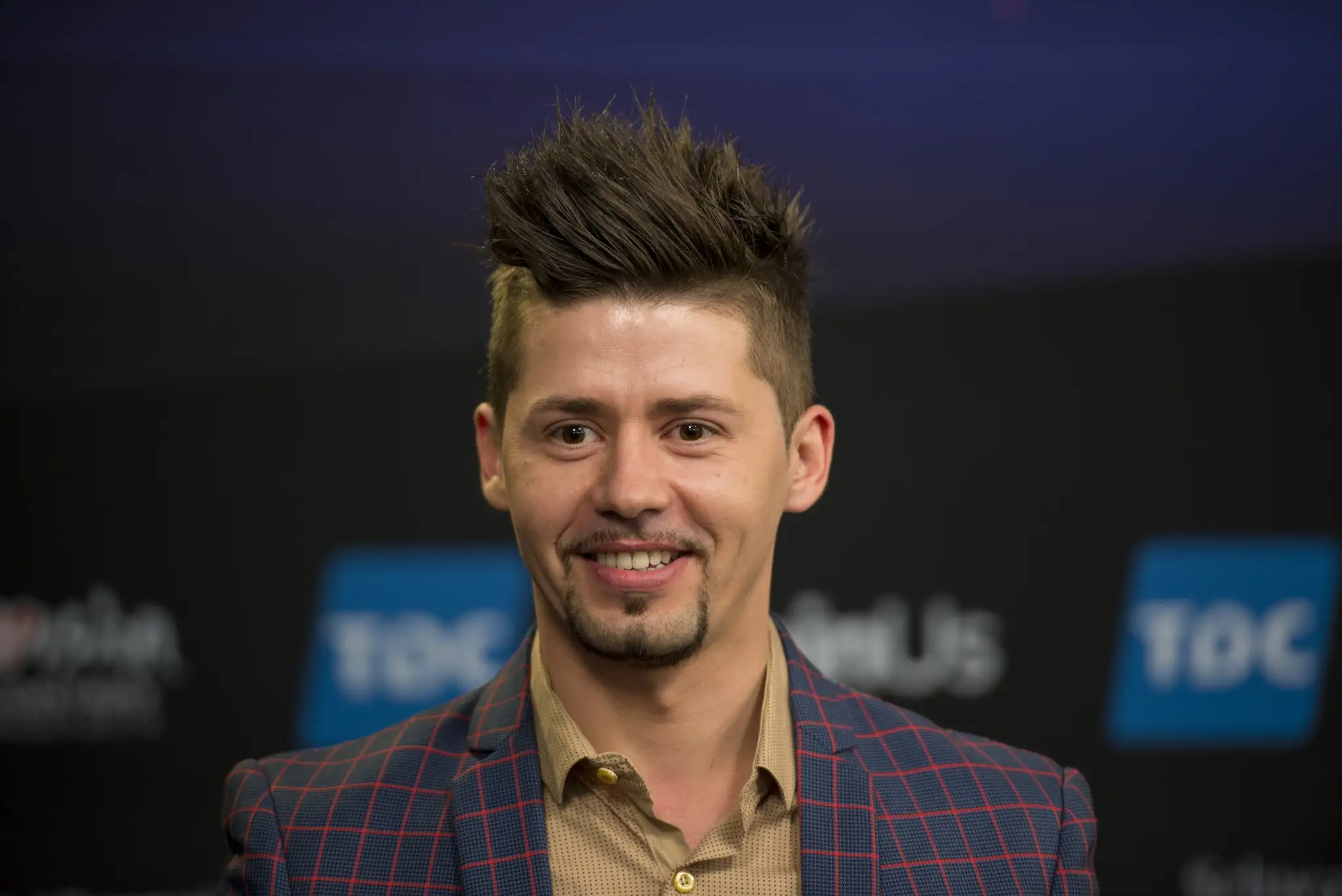 Teo (singer) Biography: Net Worth, Age, Wife, Height, Songs, Parents ...