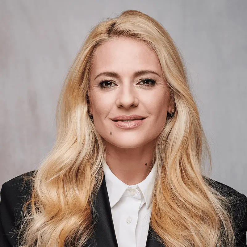 Christa Rigozzi Biography: Age, Net Worth, Height, Career, Husband ...