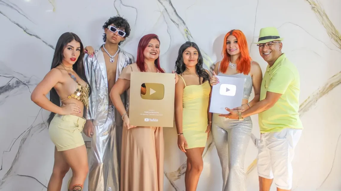 Familia Recocha Bio: Age, Members, Net Worth, Height, Parents, Photos