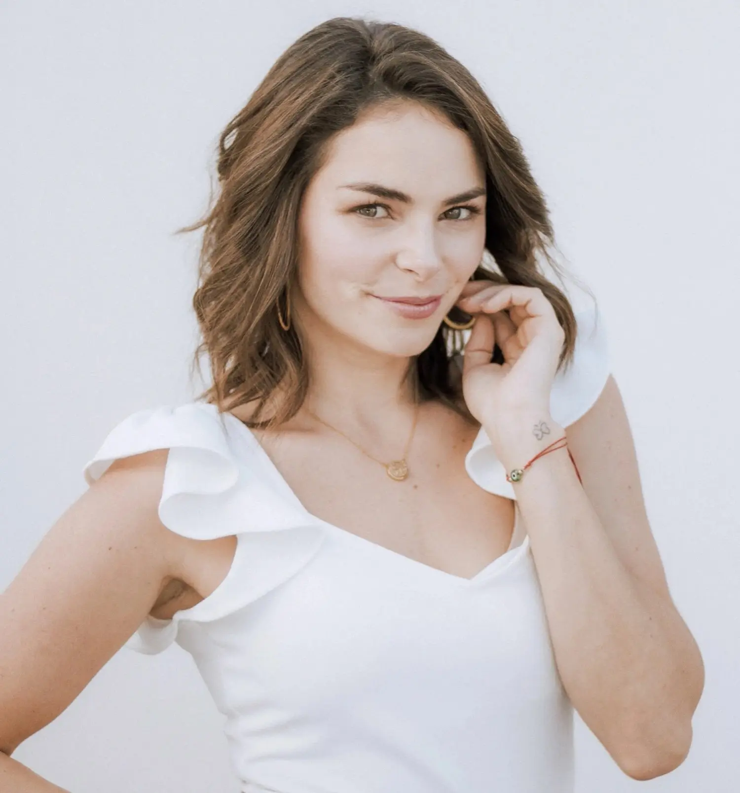 Alejandra Robles Gil Biography: Awards, Net Worth, Movies, Parents ...