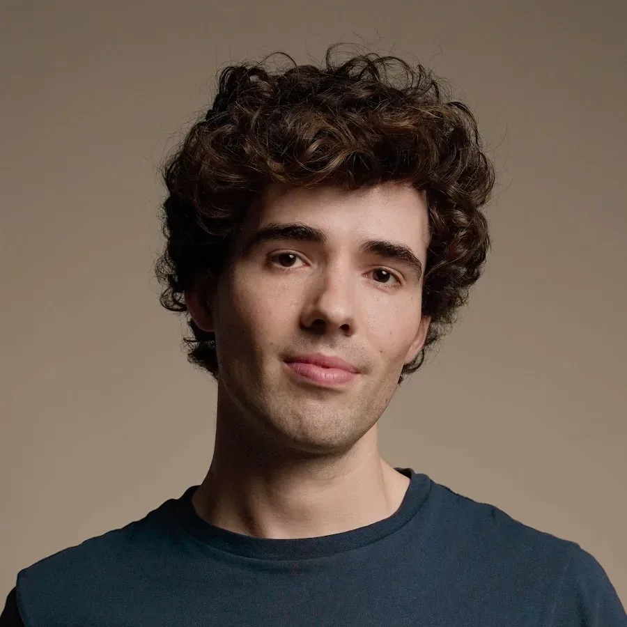 Adrian Bliss Biography: Age, Net Worth, Siblings, Parents, Height ...