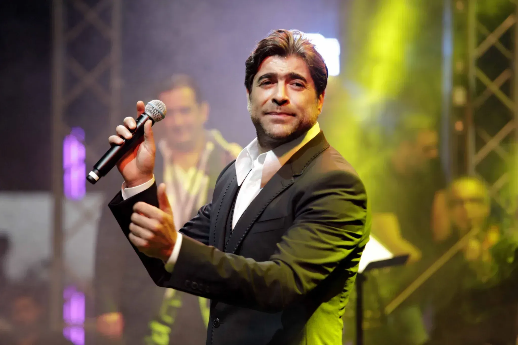 Wael Kfoury Biography: Albums, Wife, Age, Kids, Net Worth, Career ...