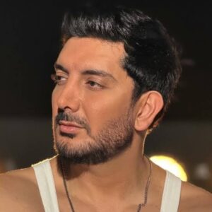 Farzad Farzin Biography: Songs, Ethnicity, Age, Parents, Net Worth ...