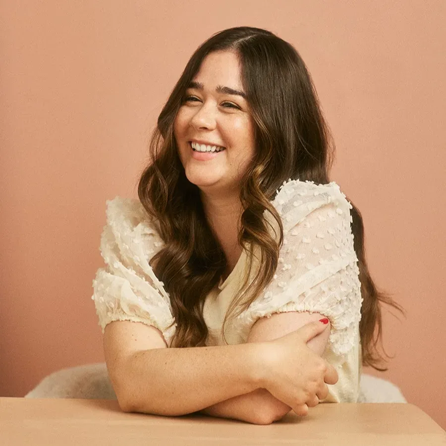 Alexandra Gater Biography: Ethnicity, Parents, Instagram, Net Worth ...