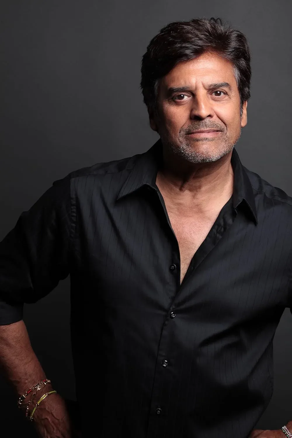 Erik Estrada Bio: Height, Age, Net Worth, CHiPs, Wife, Kids, Career ...