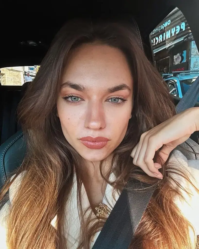 Eylül Tumbar Biography: Age, Boyfriend, Height, Net Worth, Parents ...