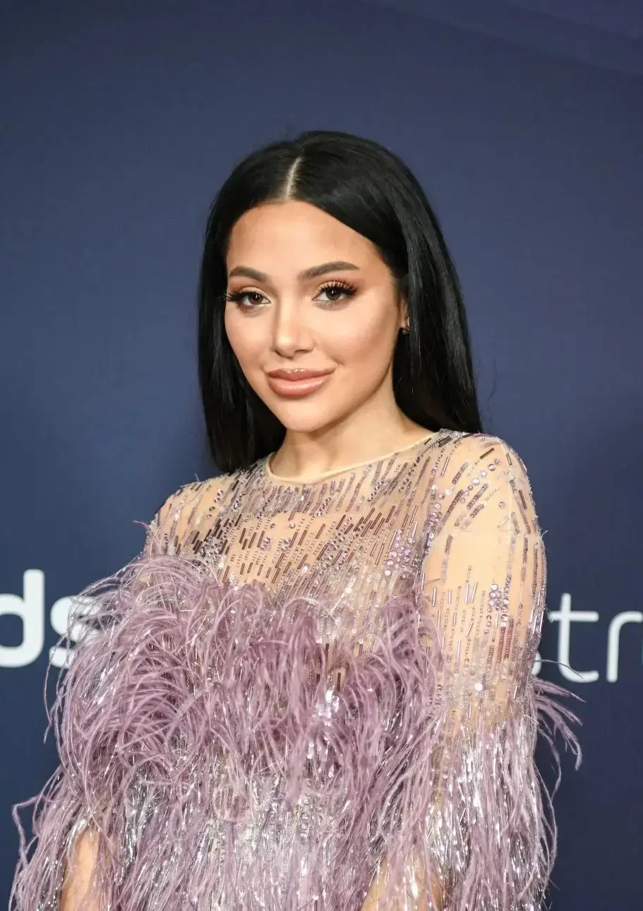 Gabi DeMartino Biography: Age, Net Worth, Height, Ex-Fiancé, Siblings ...