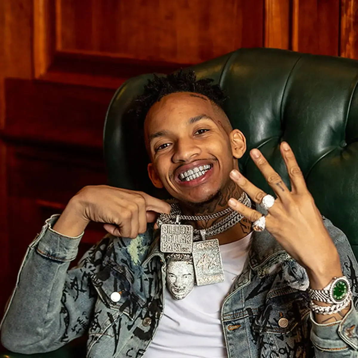 Stunna 4 Vegas Bio: Wife, Net Worth, Age, Parents, Height, Songs ...