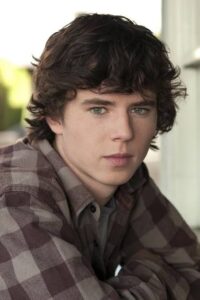 Charlie McDermott Biography: Net Worth, Eps, Age, Wife, Parents, Albums ...