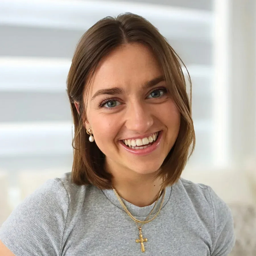 Sadie Aldis Biography: Ethnicity, Husband, Movies, Age, Net Worth ...