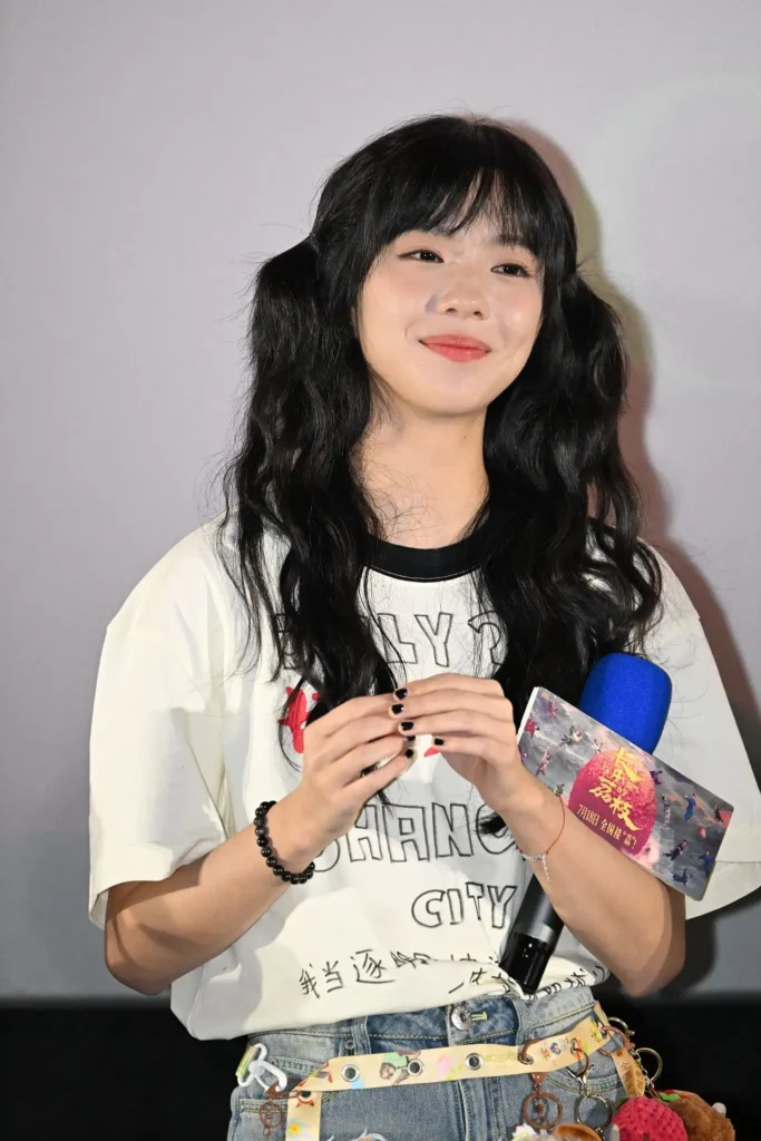Sabrina Zhuang Biography: Religion, Songs, Boyfriend, Age, Net Worth ...