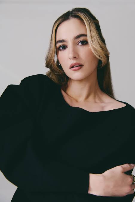 Hannah Cruz Biography: Age, Height, Net Worth, Husband, Movies, Awards ...