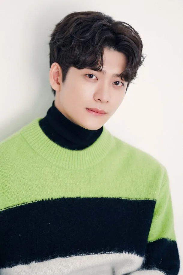 Kang Tae-oh Biography: Height, Ethnicity, Age, Net Worth, Spouse ...